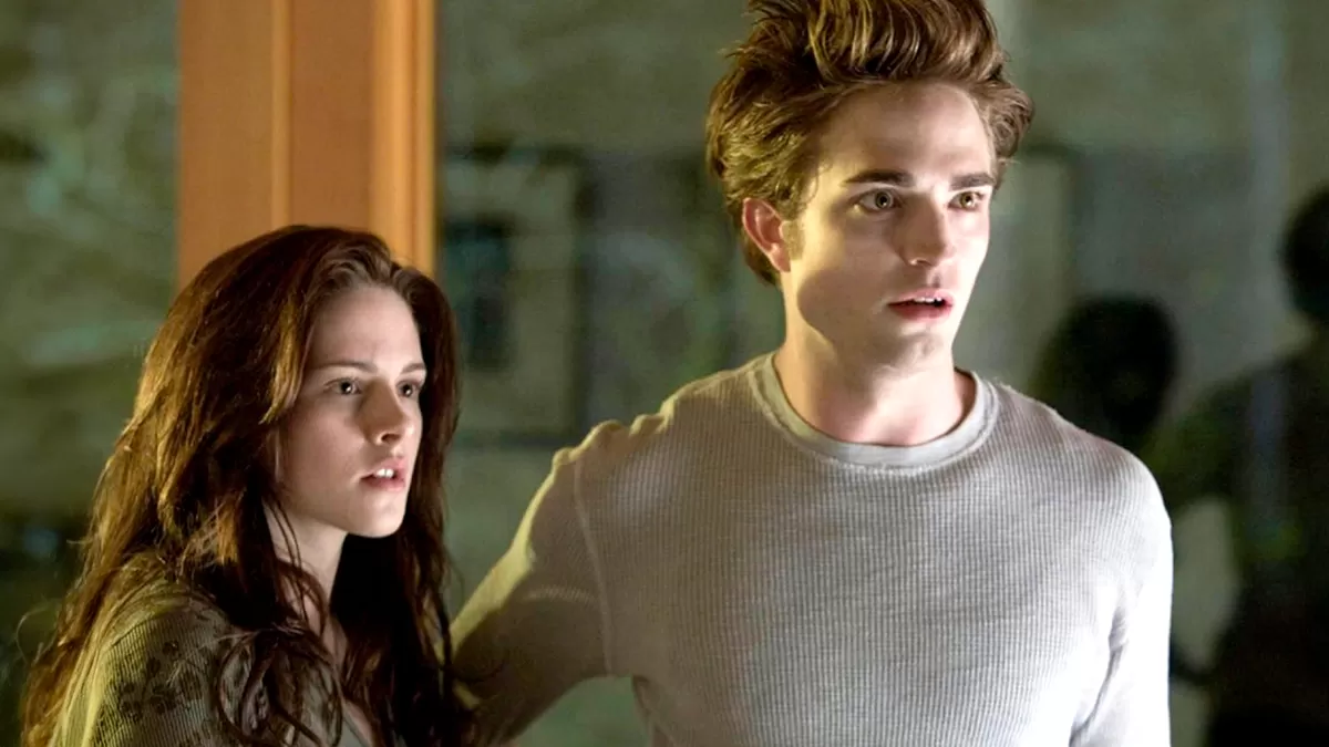 Hold On Tight, Spider Monkeys, Here Are Twilight's 10 Most Iconic ...