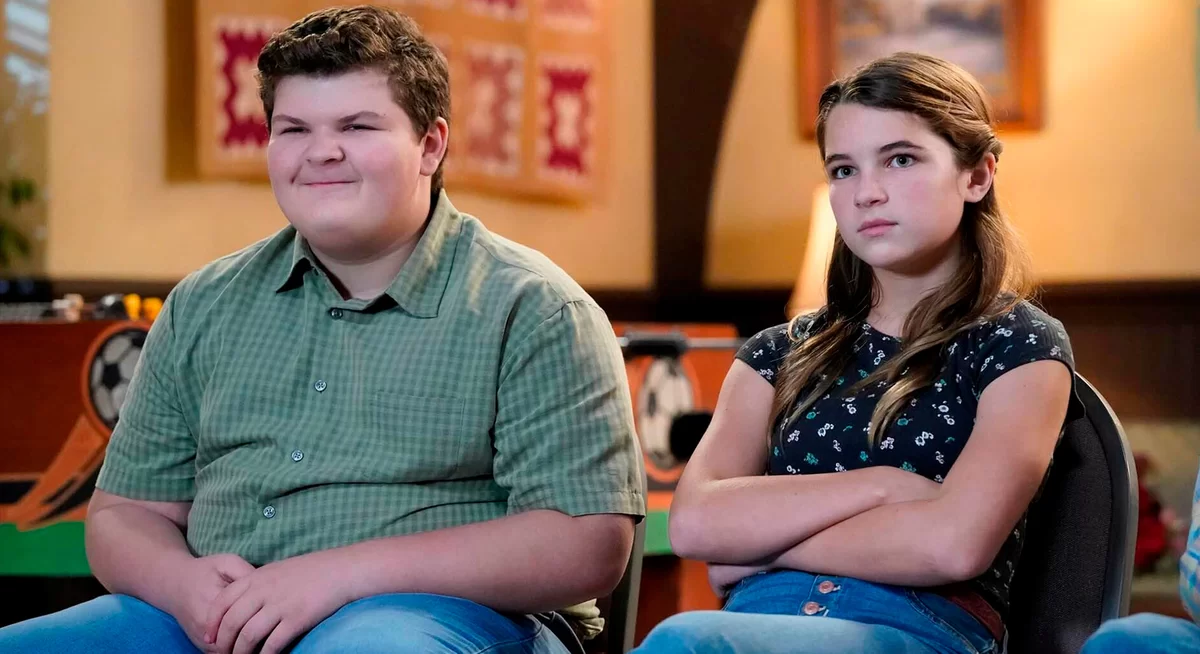 Did Young Sheldon Use (Frankly Terrible) CGI in This Season 5 Scene ...