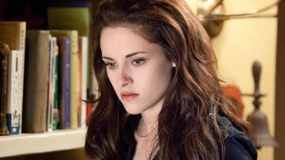 That Twilight: Breaking Dawn Plot Hole With Bella Actually Makes ...