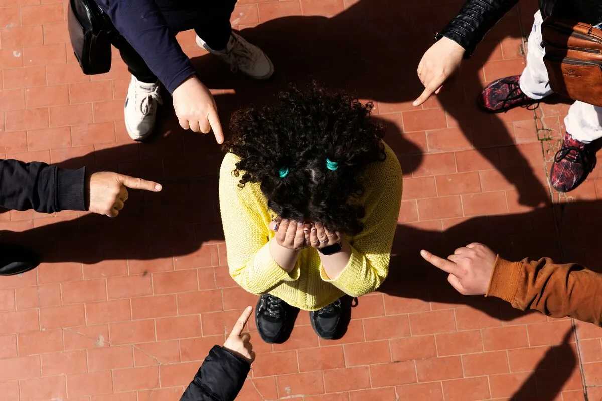 Why "Just Ignore It" Fails: A Psychologist Reveals What Actually Works ...