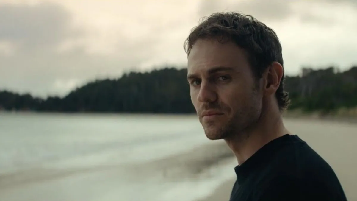 Tangled New Netflix Series Unravels the Mystery of Missing People ...