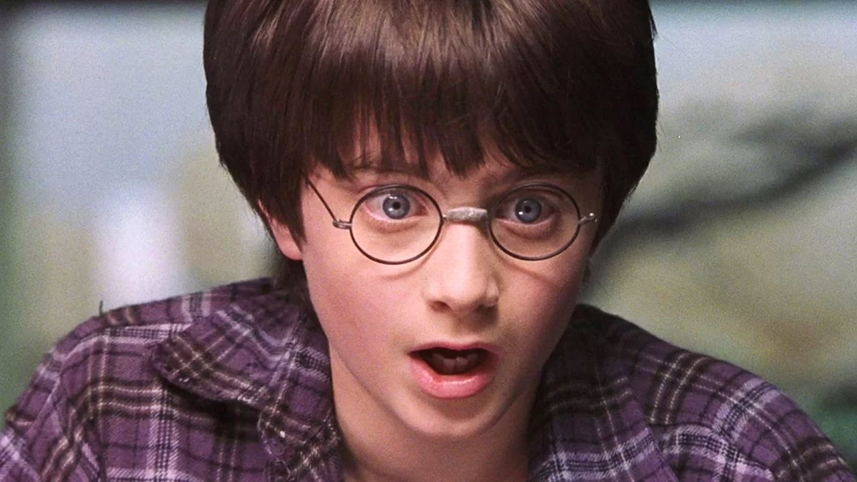 Daniel Radcliffe Admits to Falling Down the Harry Potter Fanfiction ...