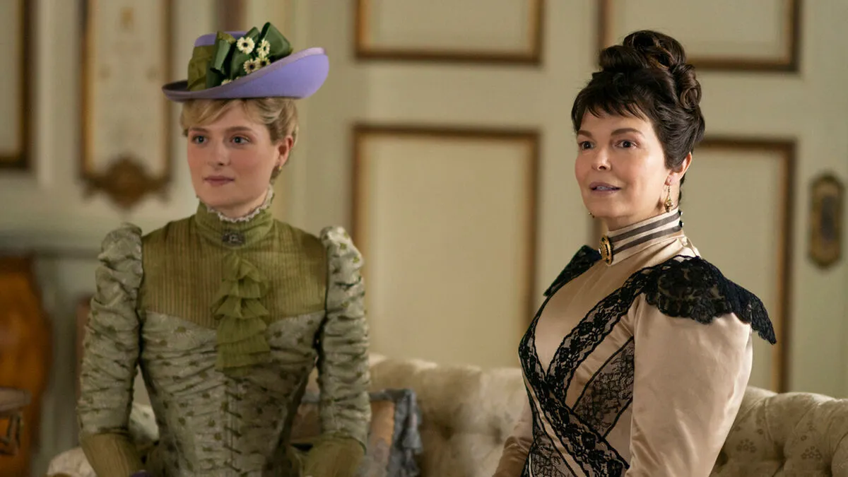 Who Played Mrs. Chamberlain in ‘The Gilded Age’ & Why Was She Shunned ...