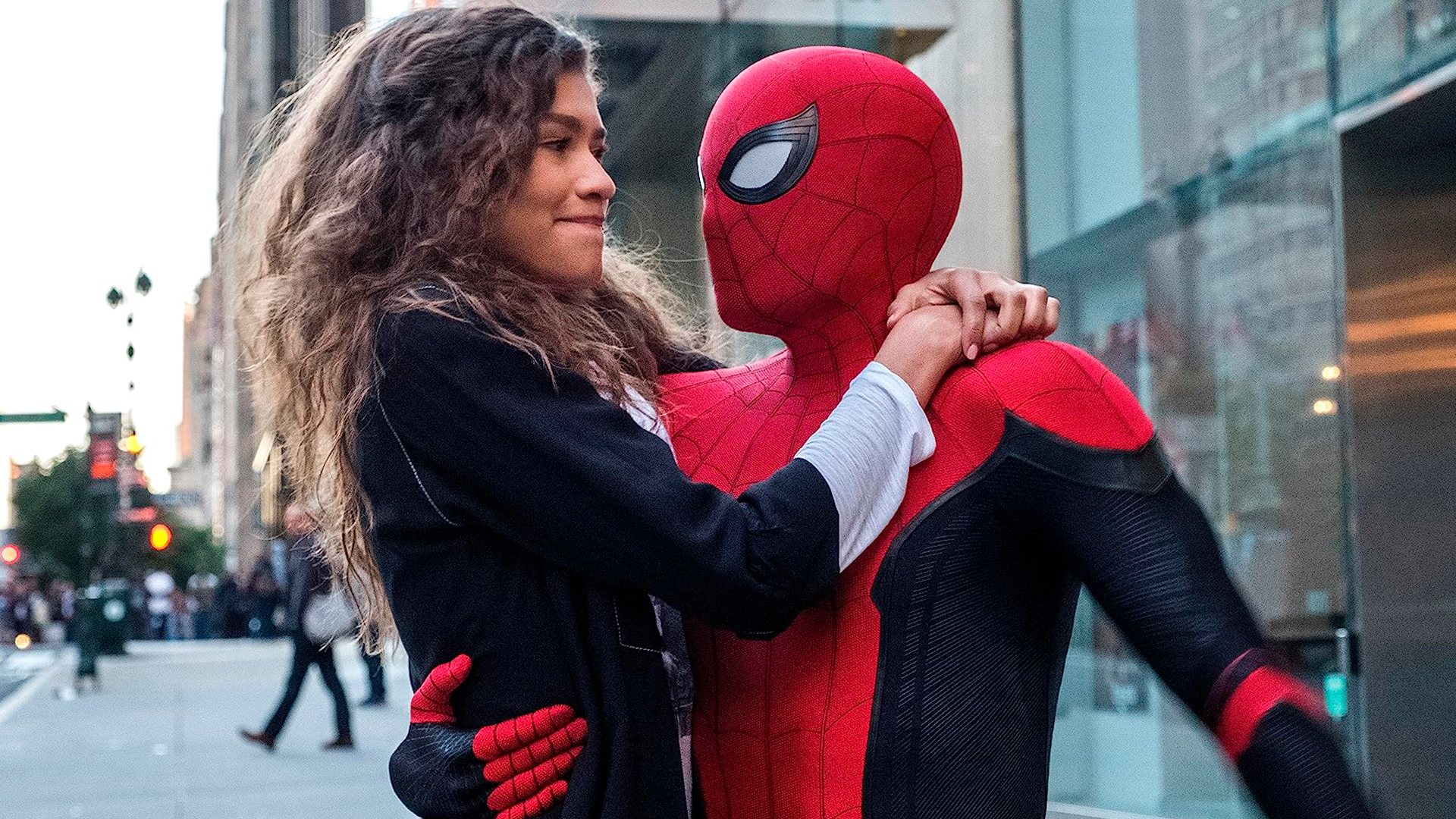 Bu hayran yapımı Spider-Man serisi, Dutch Spidey tatildeyken tam da ...