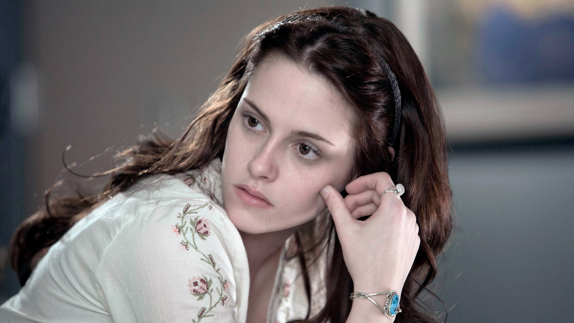 Simple Reason Why Twilight’s Bella Is So Cringy (No, It’s Not Kristen ...