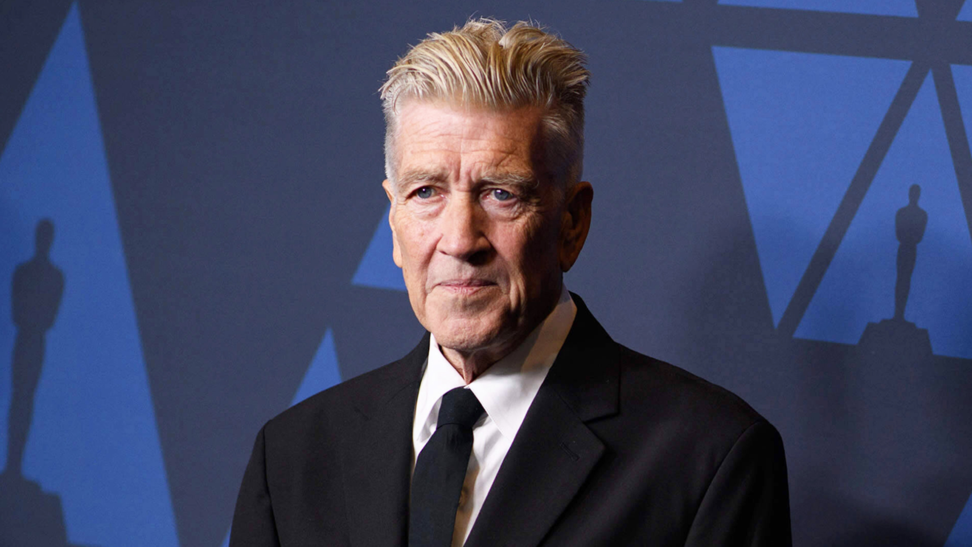 What Cigarettes Did David Lynch Smoke in His Most Famous Portrait ...