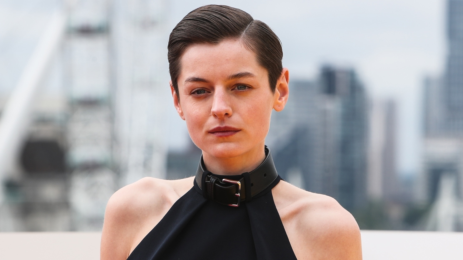 Who Is Emma Corrin & What Are Their Best Roles? - Startefacts.com