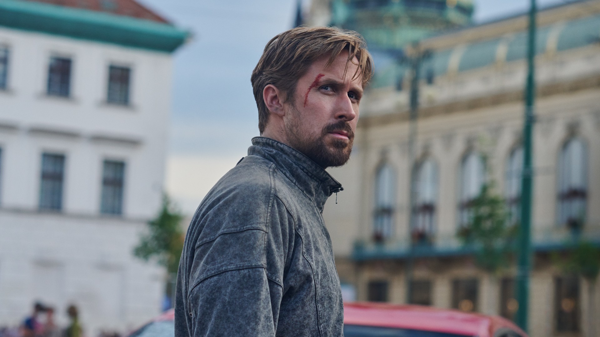 Chris Evans' Psycho Killer Mustache Outshines Ryan Gosling In 'The Gray ...