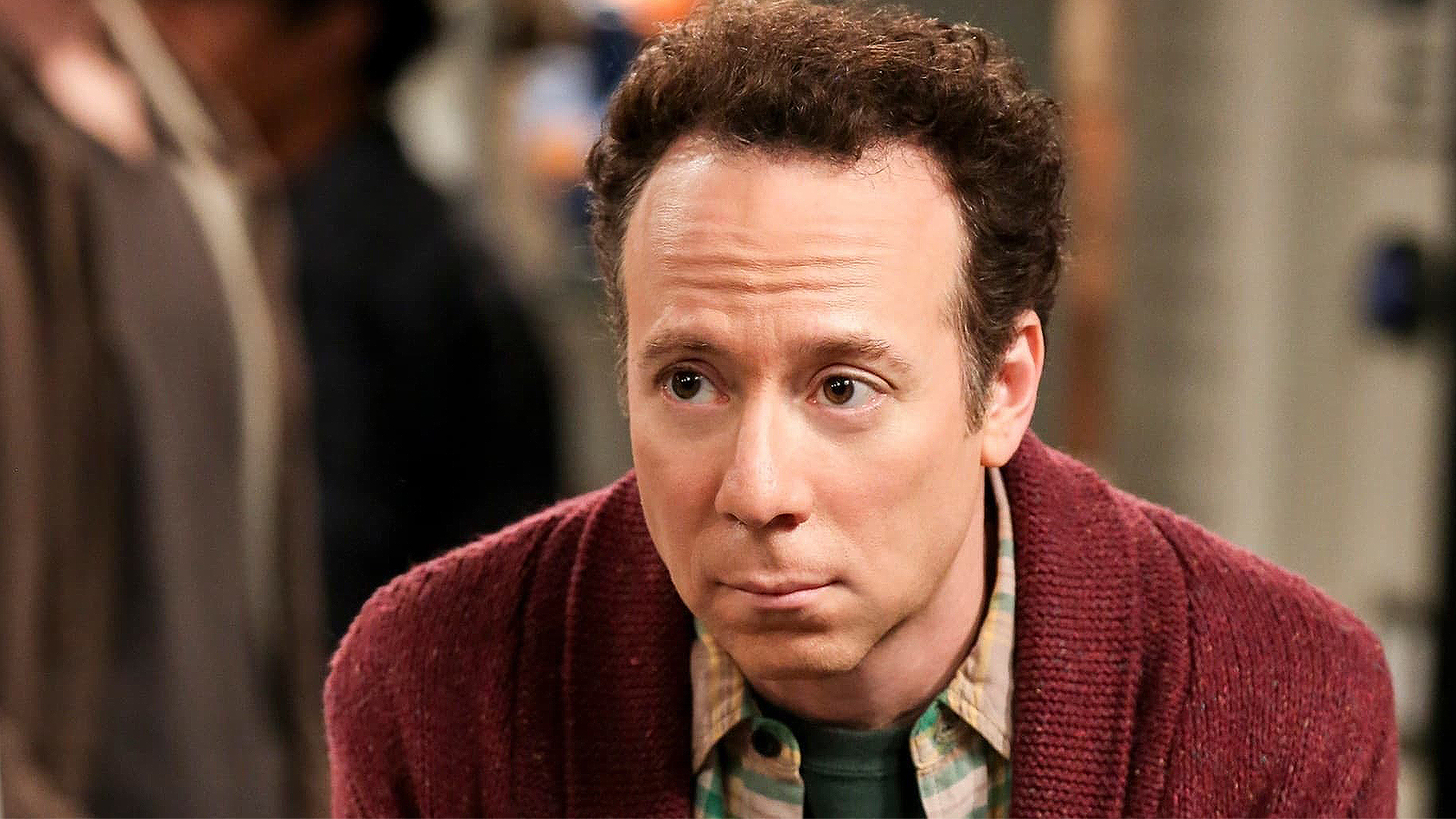 Where’s The Big Bang Theory’s Stuart Now? - Startefacts.com