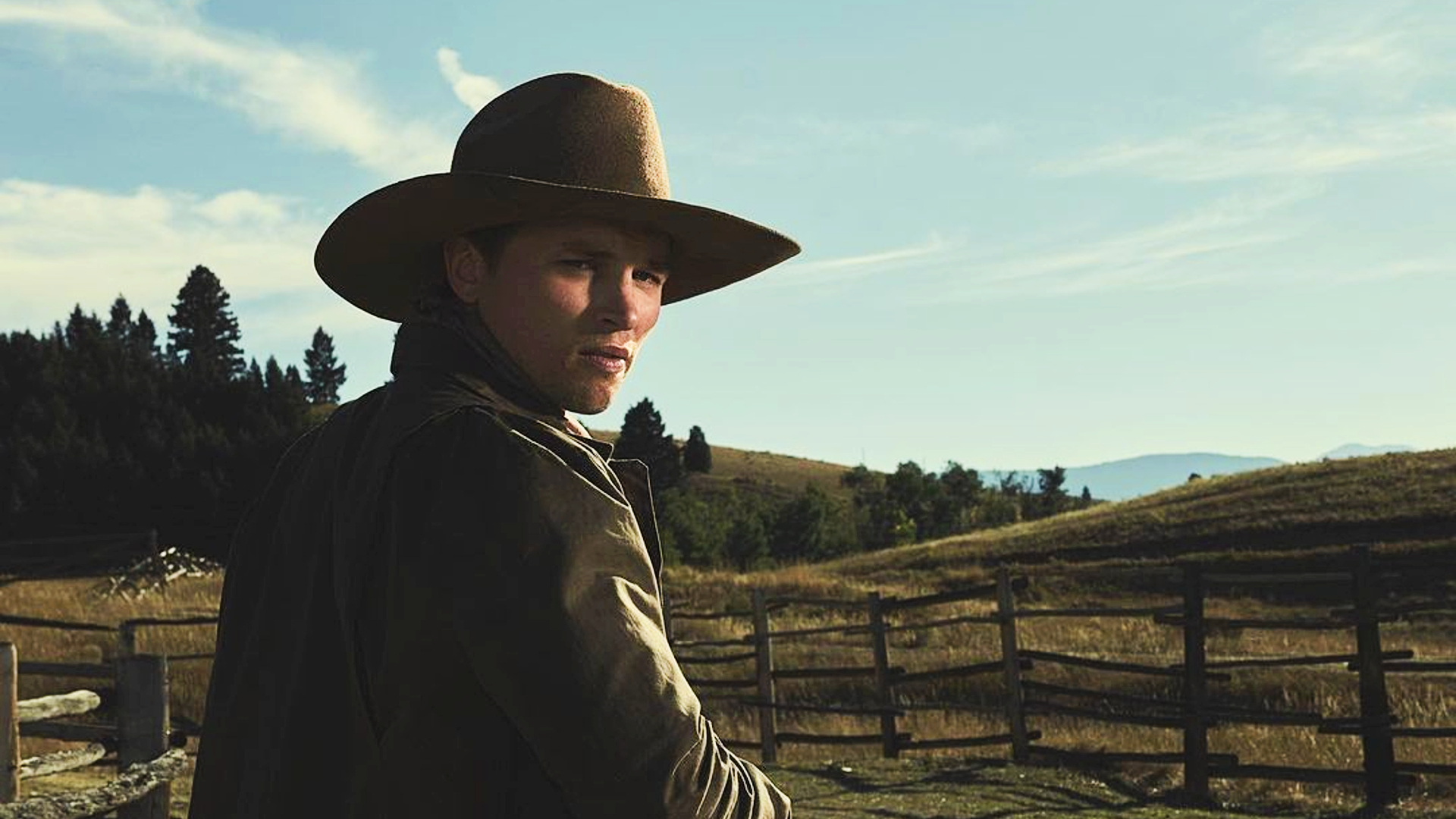 How 1923's Darren Mann Nailed One Of The Show's Most Badass Cowboy ...