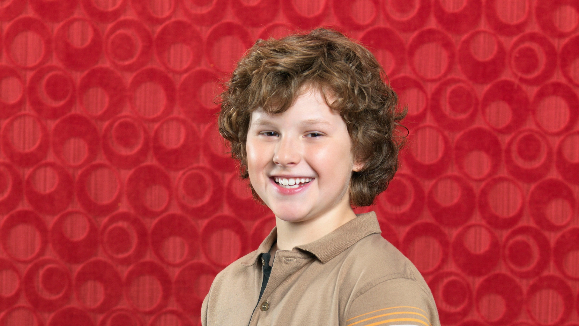 Who's Uncool Now? Luke from Modern Family Is All Grown-Up and Jacked ...